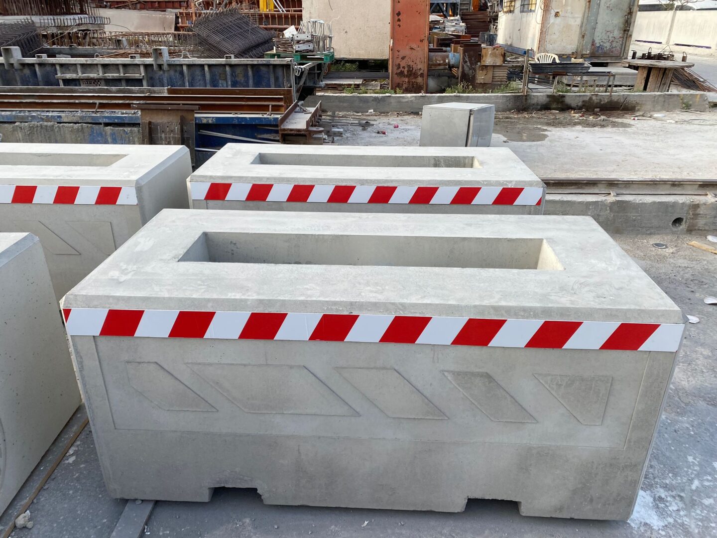 Concrete security barriers (planters) - Elgo Team Security systems